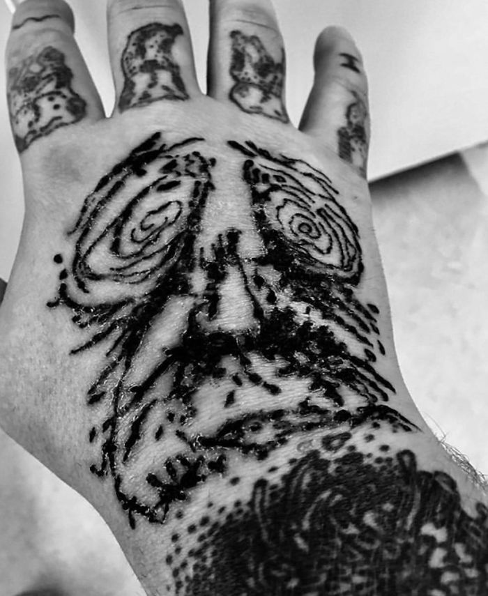 My Schizophrenic Friend Makes Really Intense Paintings Of His Inner ...