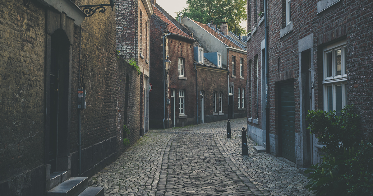 Here Are 34 Eerily Beautiful Liminal Spaces I Captured (34 Pics ...