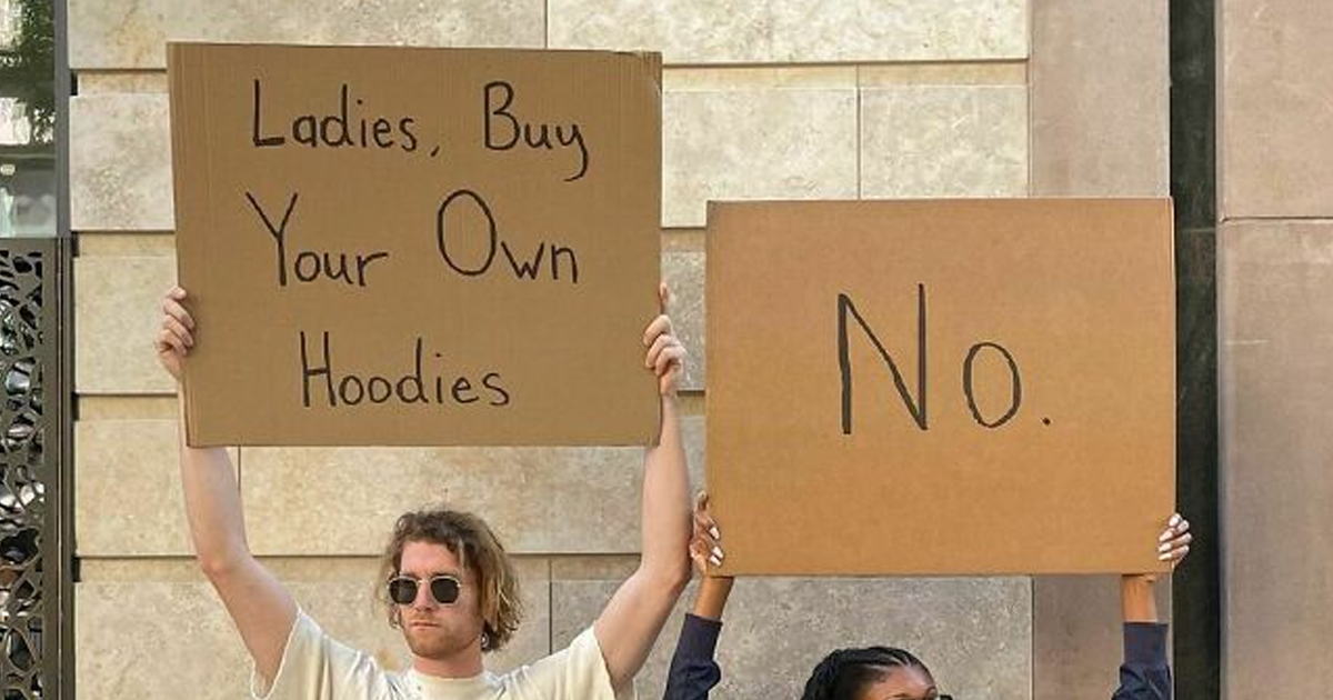 Dude Keeps Protesting Annoying Everyday Things With Funny Signs (30 New ...