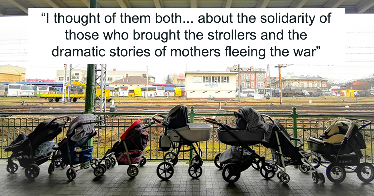 Polish Parents Leave Baby Strollers For Arriving Ukrainian Refugees As ...