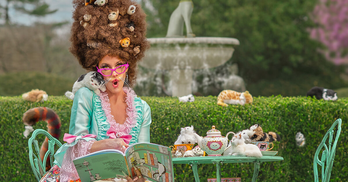 The Cat Lady: I Created A Themed Photoshoot Representing What A ‘Real ...