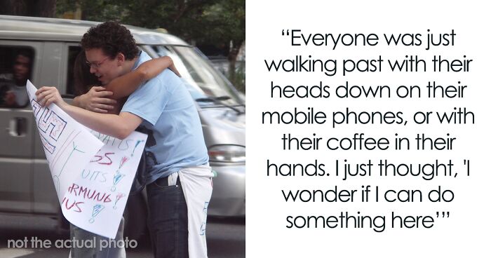 Australian Man Draws A “Hug Here” Spot Outside His House, Capturing ...