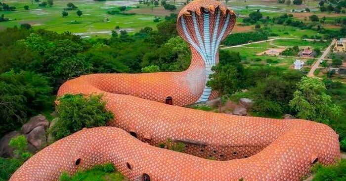 50 Of The Most Unique And Creative Buildings From All Over The World ...