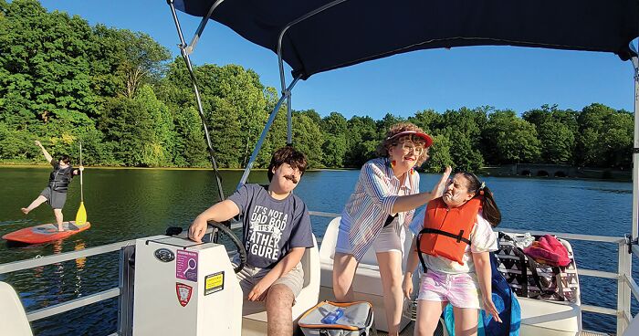 An Awkward Photoshopped Family Calendar For The Year 2023 Of Me, Myself ...