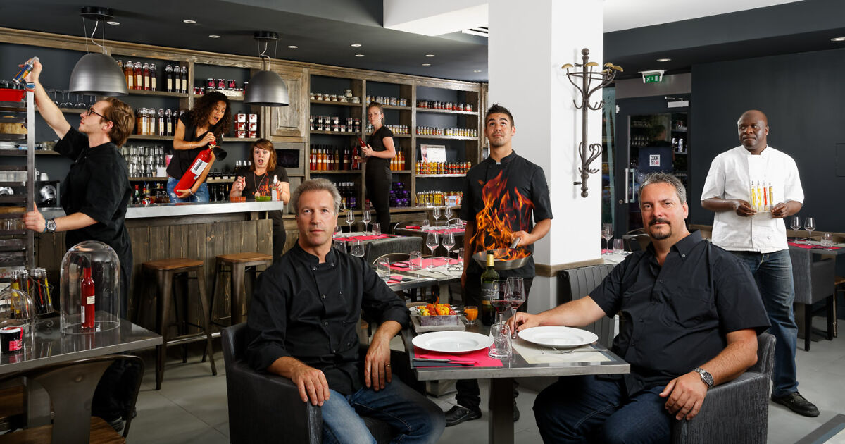 I Have Been Photographing Staged Group Pictures Of Restaurant Workers ...