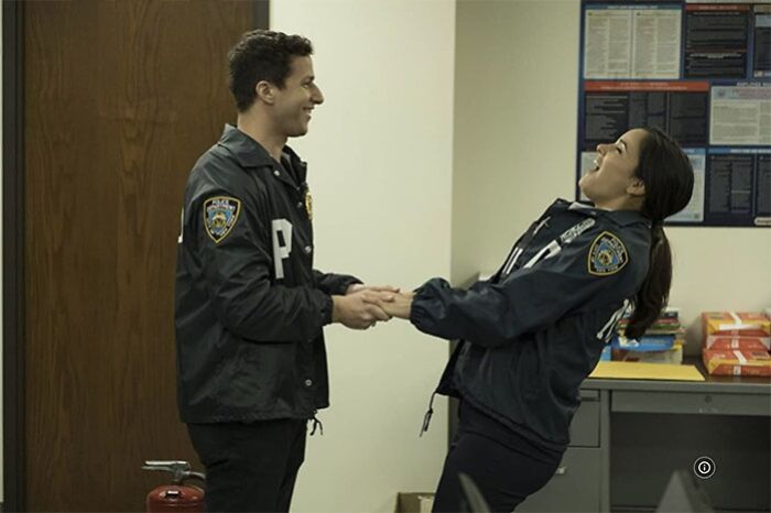 People Revisit Their Favorite Comfort TV Shows And Some Explain Why ...