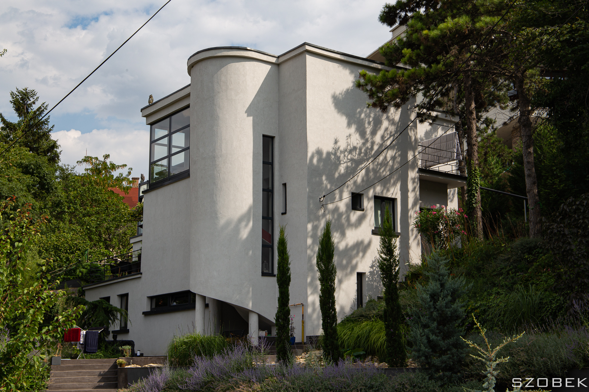 40 Stunning Pics Of 20th-Century Architecture, As Shared On “Old ...