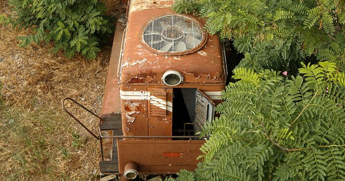 Ghostly Remains: I Took 15 Pictures Of Abandoned Trains | Bored Panda