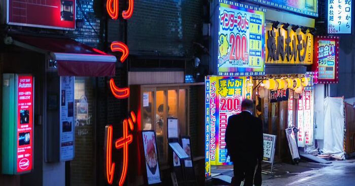 I Explored The Night Alleys Of Tokyo Under Neon Lights, And Here Are 30 ...