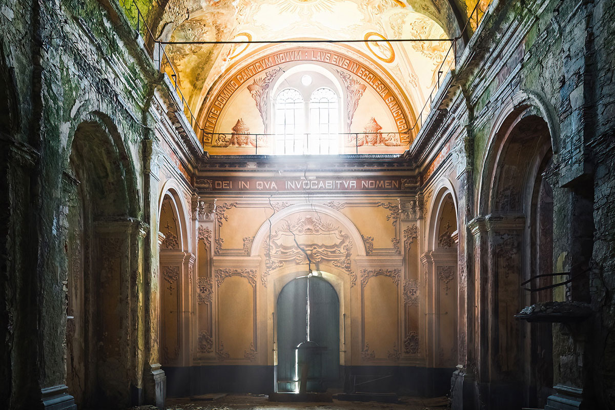 My Photos Show The Decline Of The Church In Italy, And Here Are 40 Of ...
