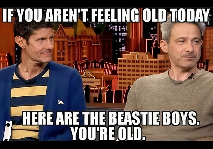 50 Painfully Funny Pics Of People Who Are Getting Old Faster Than They ...