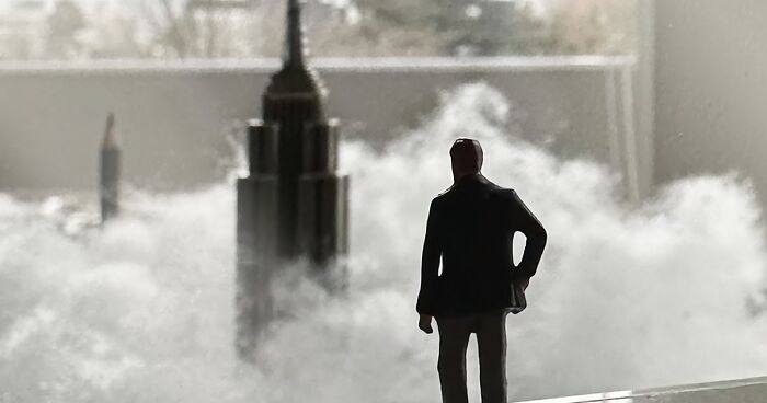 I Travel Around The World On My Desktop With Miniatures (19 Pics ...