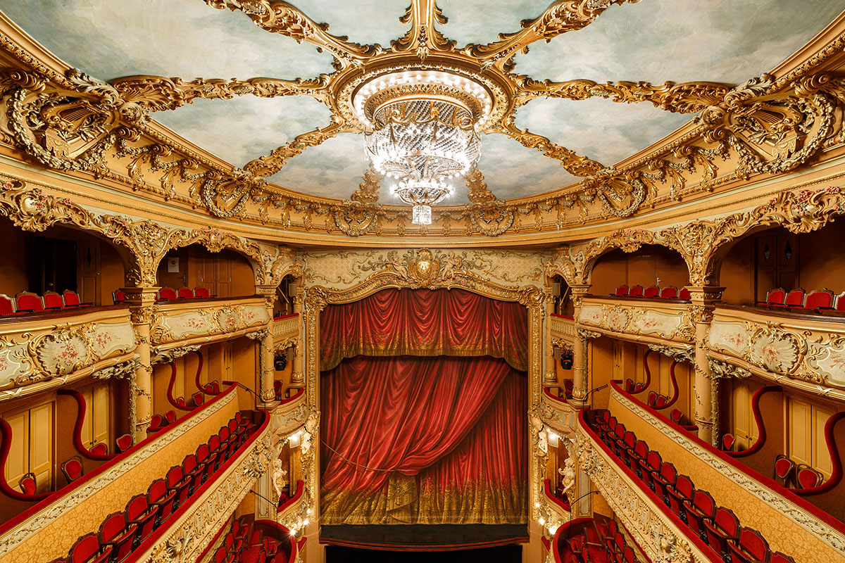 I Visited The Most Iconic Parisian Theaters And Cinemas, And Here Are ...