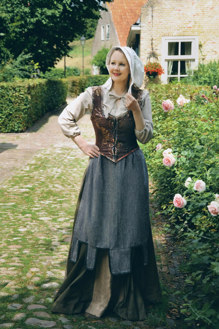 50+ Model Marga Van Der Vet Makes Cosplay & Fantasy Costumes | Bored Panda