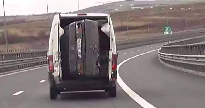 This Page Is All About Cursed Images, And Here’s 35 Of The Most ...