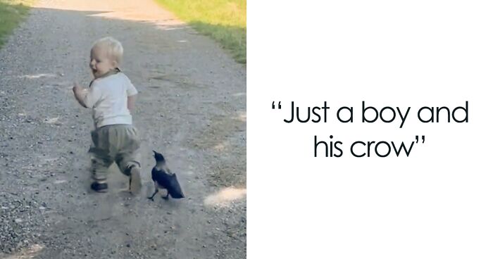 “They Have A Special Bond”: A 2-Year-Old Boy And His Crow | Bored Panda