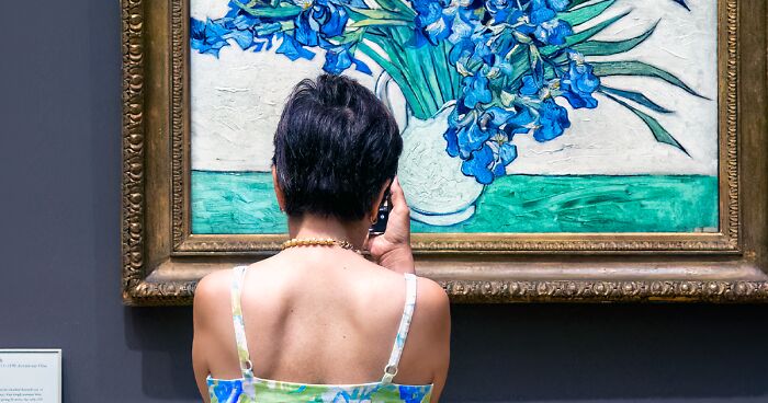 I Went To A Museum And Photographed Some Unintended Parallels Between ...