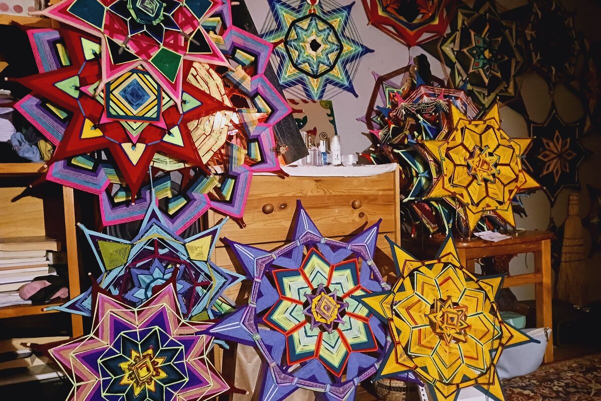 I Spent Thousands Of Hours Crafting Mandalas (5 Pics) | Bored Panda