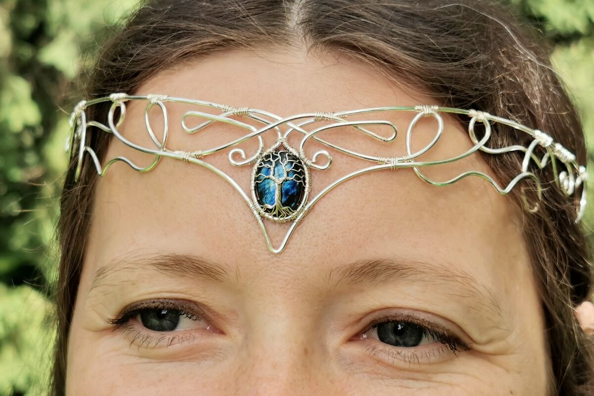 I Made An Elven Crown With Wire And A Labradorite Gemstone | Bored Panda