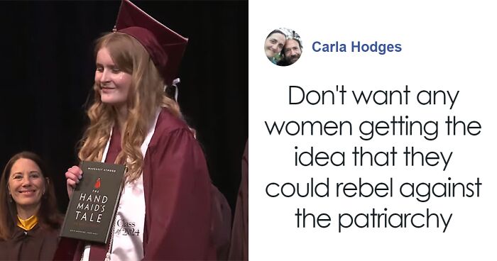 High School Graduate Refuses To Shake Superintendent’s Hand And Offers Him Banned Book On Stage