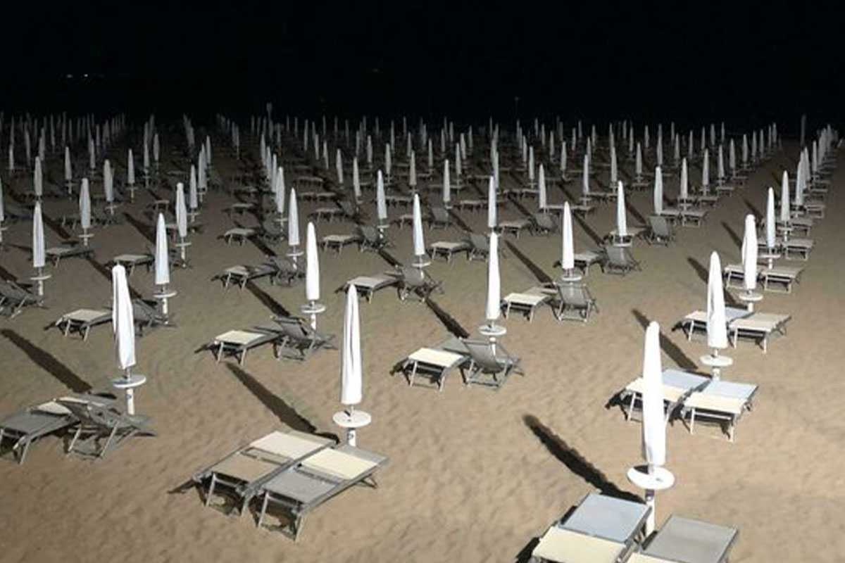 33 Pics Of “Liminal Spaces” That You May Find Oddly Comforting Or Oddly ...