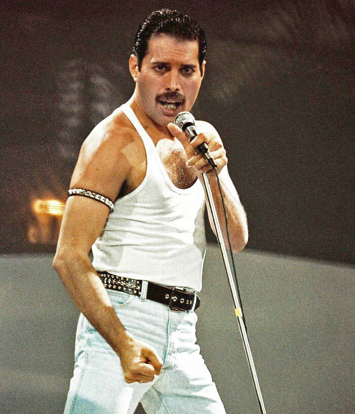 Freddie Mercury's "Secret" Daughter Passes Away At 48, Months After Her ...